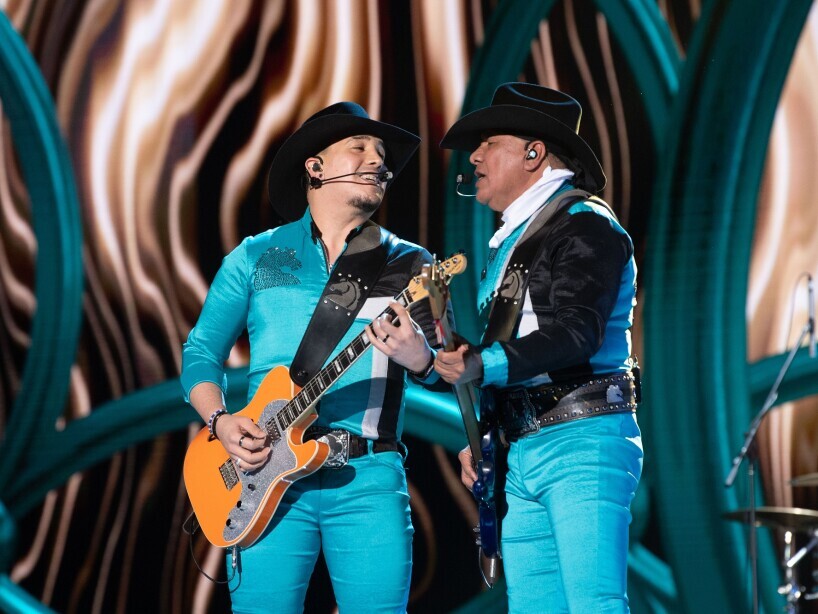 Bandamax 25 años - TelevisaUnivision